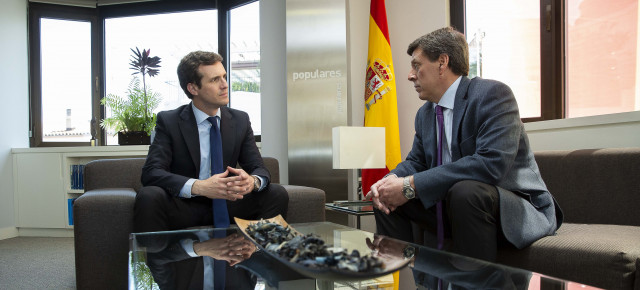 Pablo Casado se ha reunido hoy en Madrid con Juan Carlos Quer - La ...